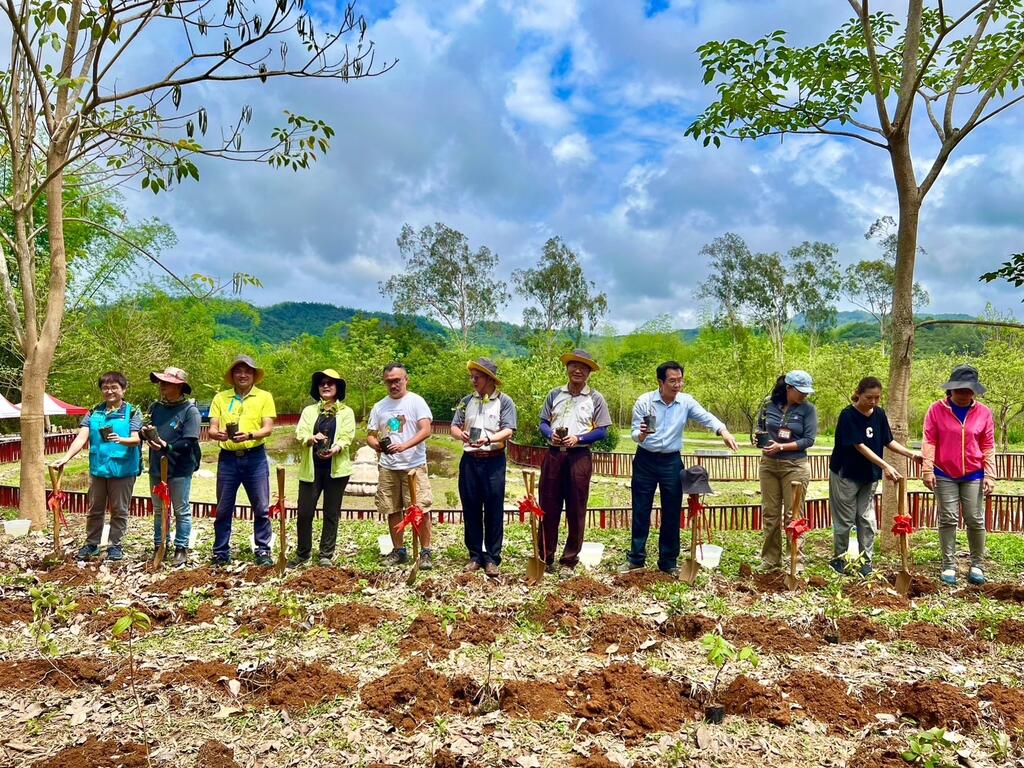 Maolin Scenic Area Administration and Pingtung Forest District Office ...