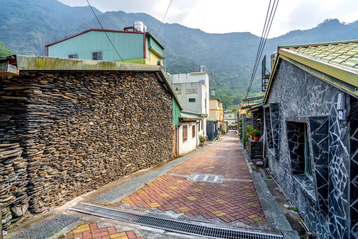 One-day Gourmet Tour-Visiting the DuonaTribe－Maolin National Scenic ...