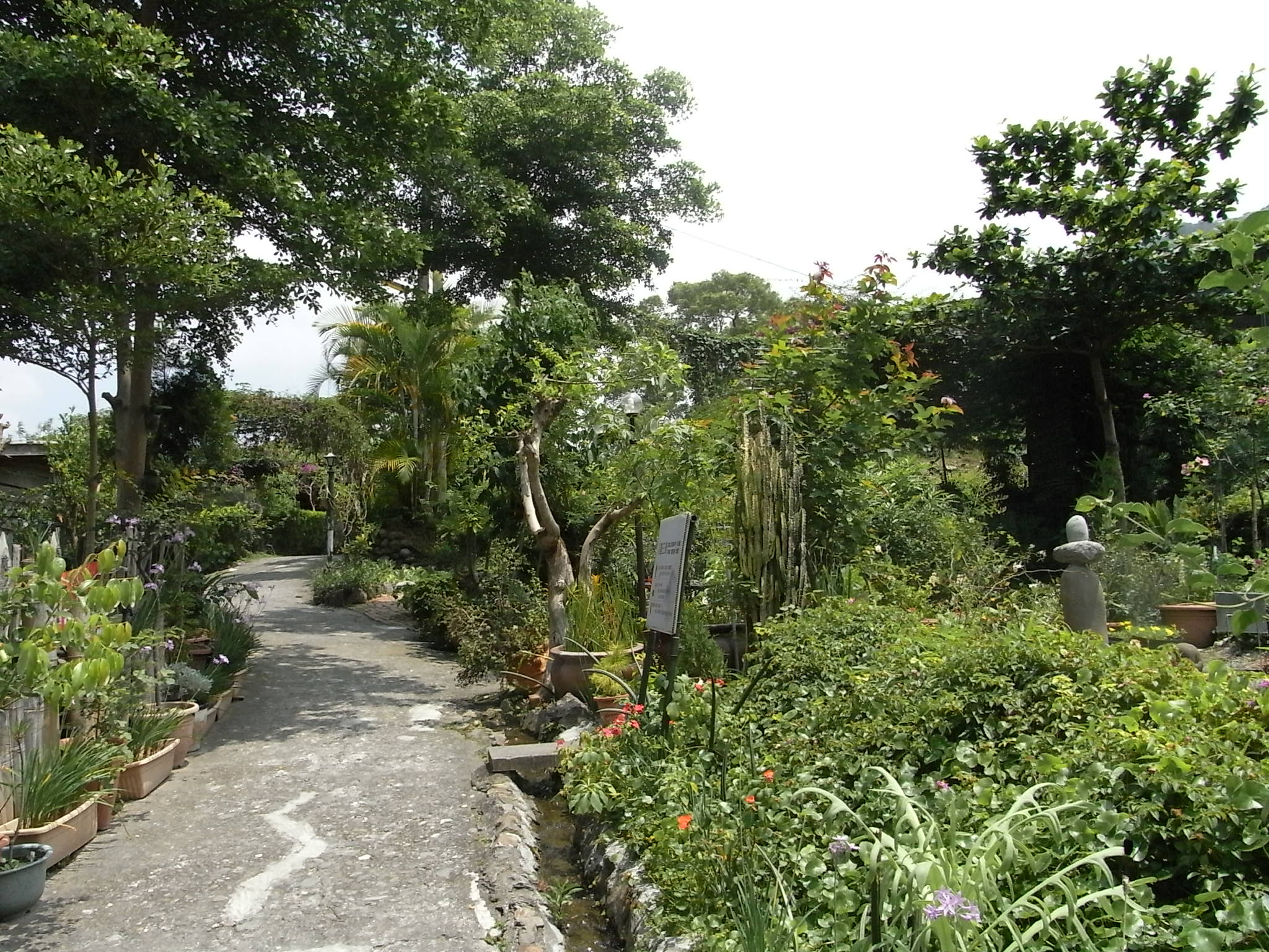 Lin Garden 2 Phone Number | Fasci Garden
